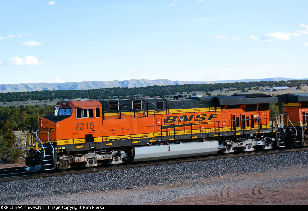 BNSF 7215